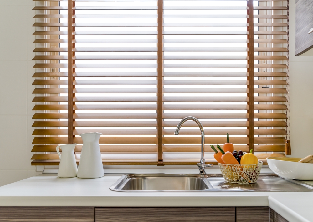 How Do Wooden Blinds Work | Mechanisms & Benefits